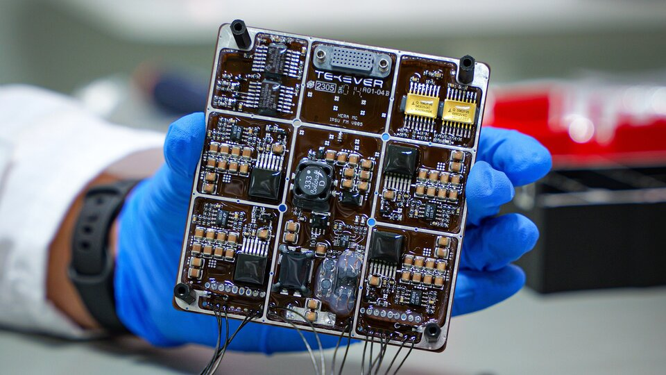 Tekever has Developed an Innovative Inter-Satellite Link Radio ...
